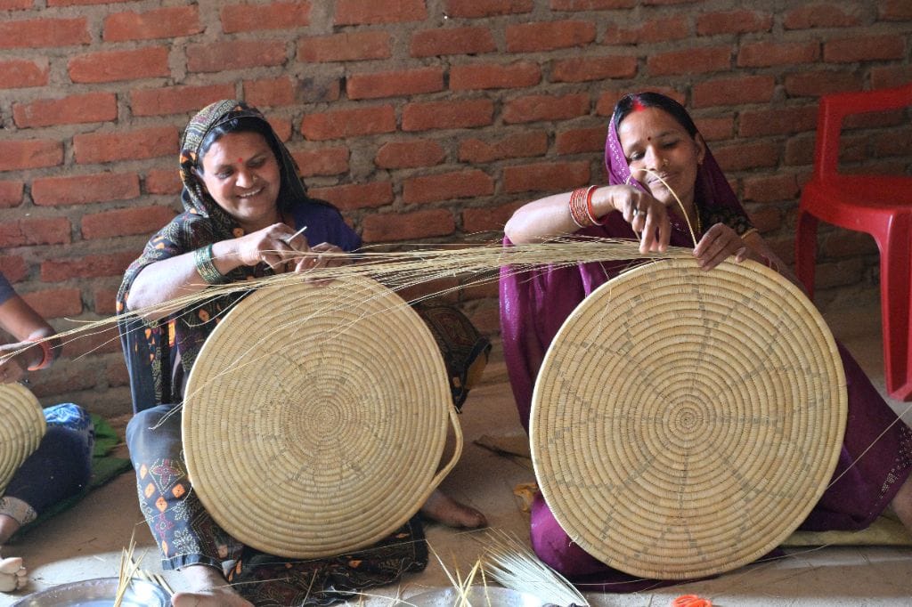 Reviving Traditions: Dhakiya Craft in Lumbini, Nepal | Tzu Chi Charity ...